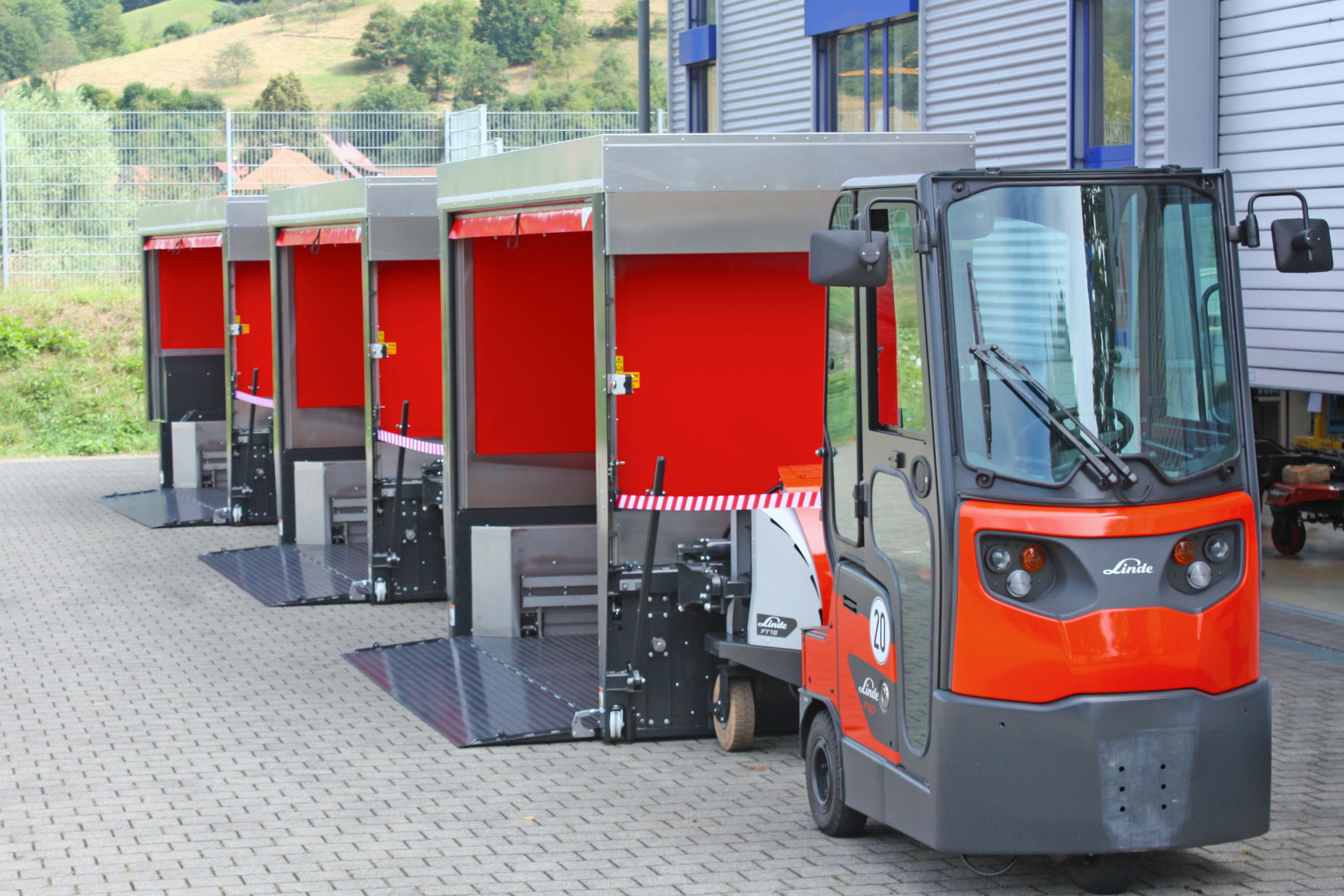 Load train Factory Train: Technology & Equipment